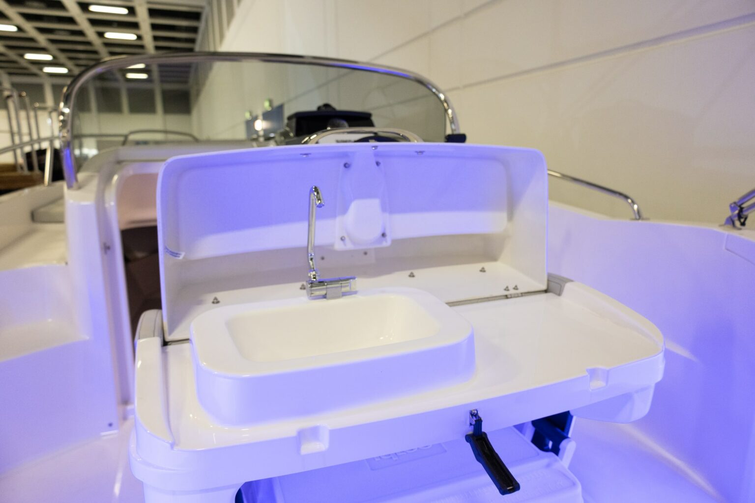 Karnic SL602 - von T&R Yachthandel GmbH kaufen